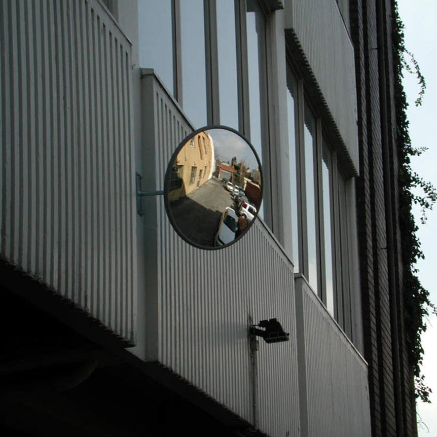 Best Security Mirrors for Shops, Warehouses, and Car Parks (2025 Guide